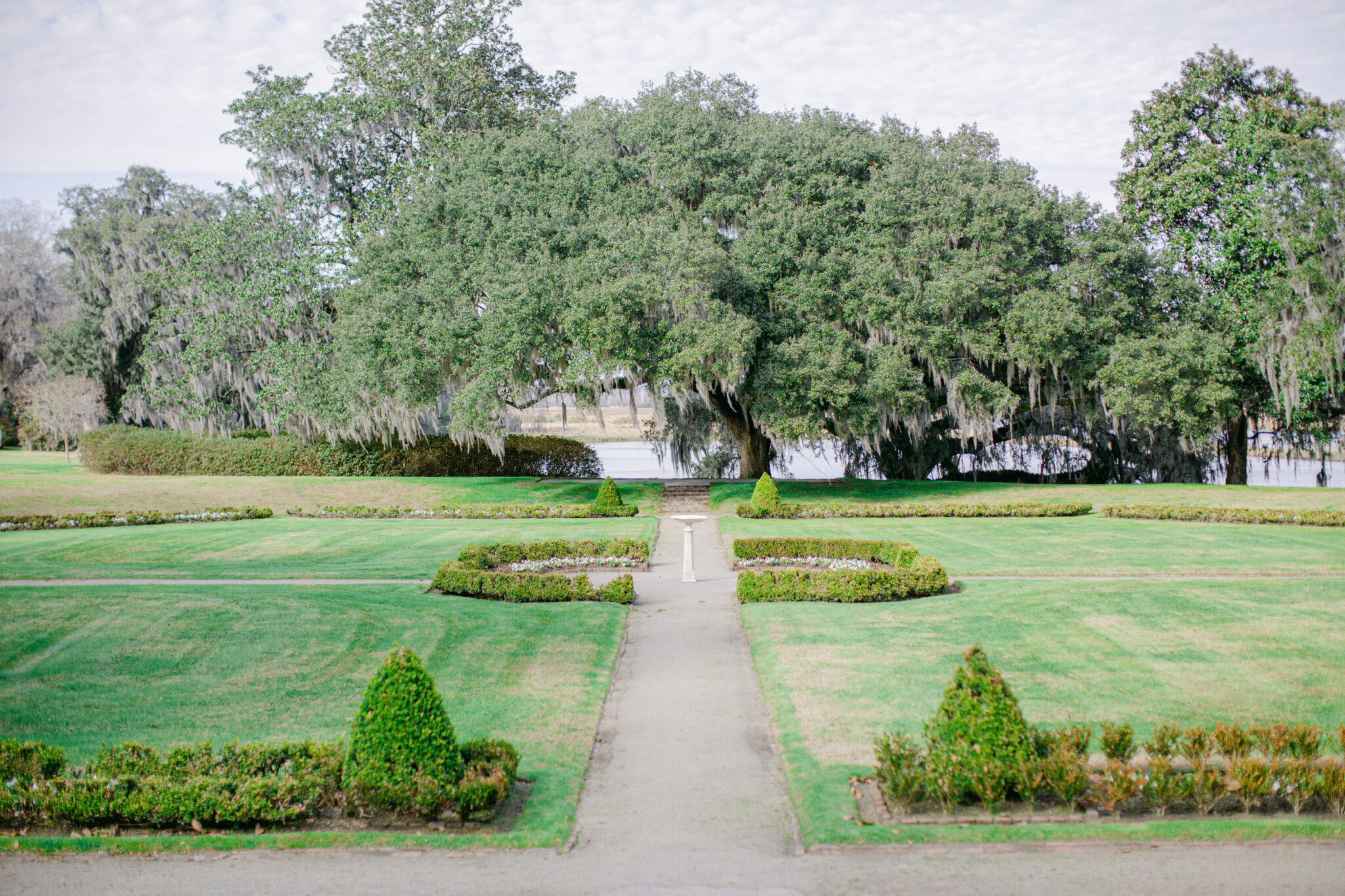 Enchanting Wedding Venues In Charleston, SC: Top 10 Guide